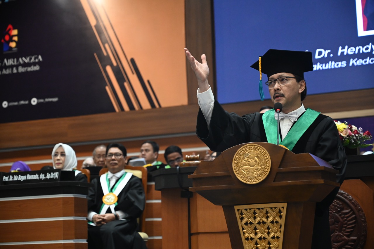 Prof. Dr. Hendy Hendarto presents works on infertilization and IVF ...