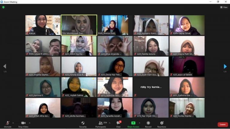Antusiasme Mahasiswa Keperawatan UNAIR Mengenal ILMIKI - Universitas ...