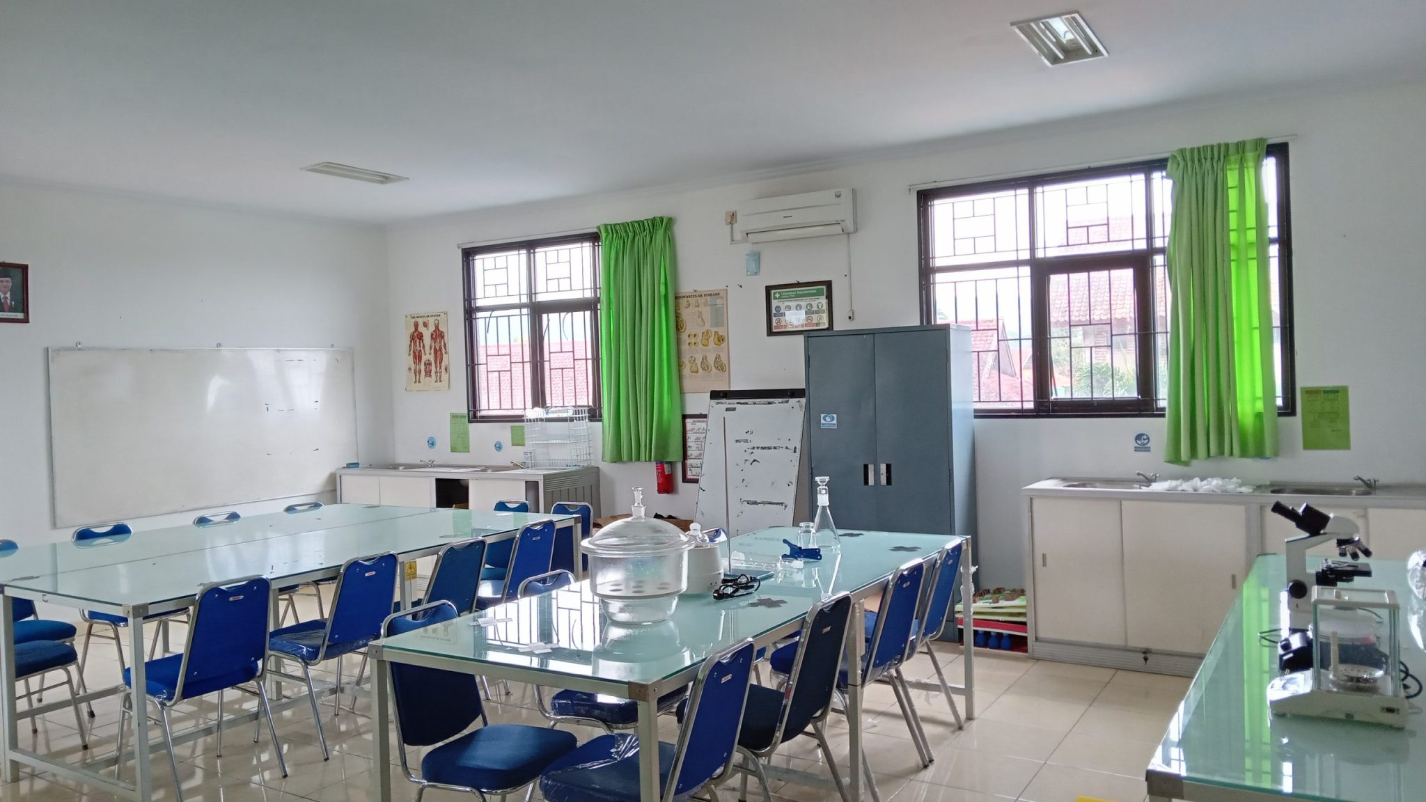 Ventilasi yang Baik di Laboratorium Pengujian untuk Mencegah Kecelakaan ...