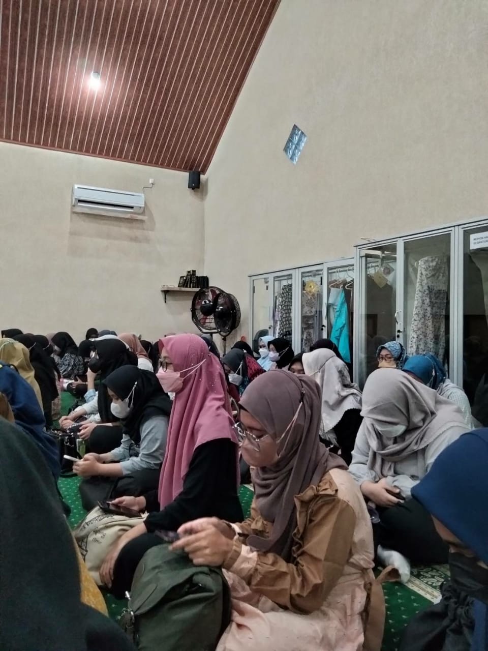 Pengajian Ramadhan Bersama Ustadz H.M., Arifullah, S.Ag. - Universitas ...