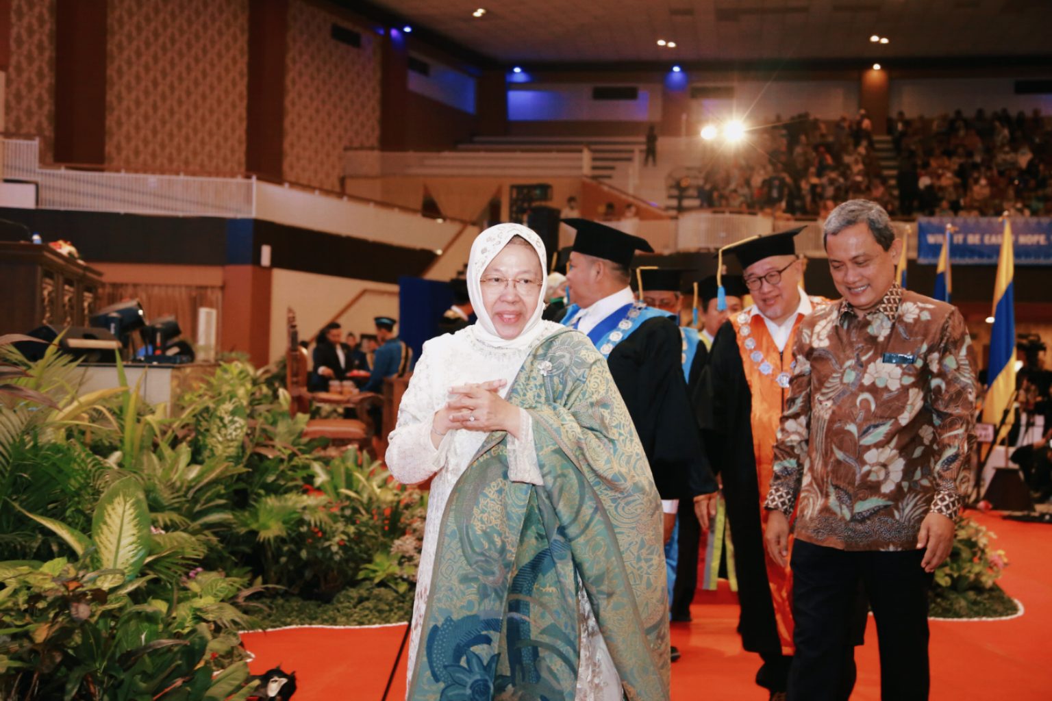 Foto : Wisuda 232 - Universitas Airlangga Official Website