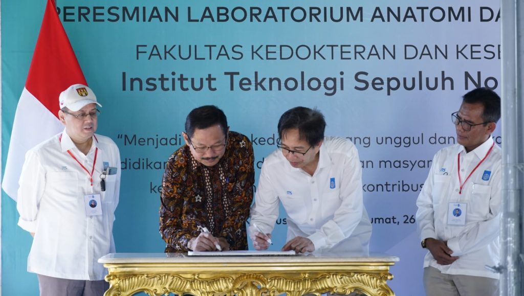 Ketua AIPKI Turut Resmikan Lab Anatomi ITS - Universitas Airlangga ...