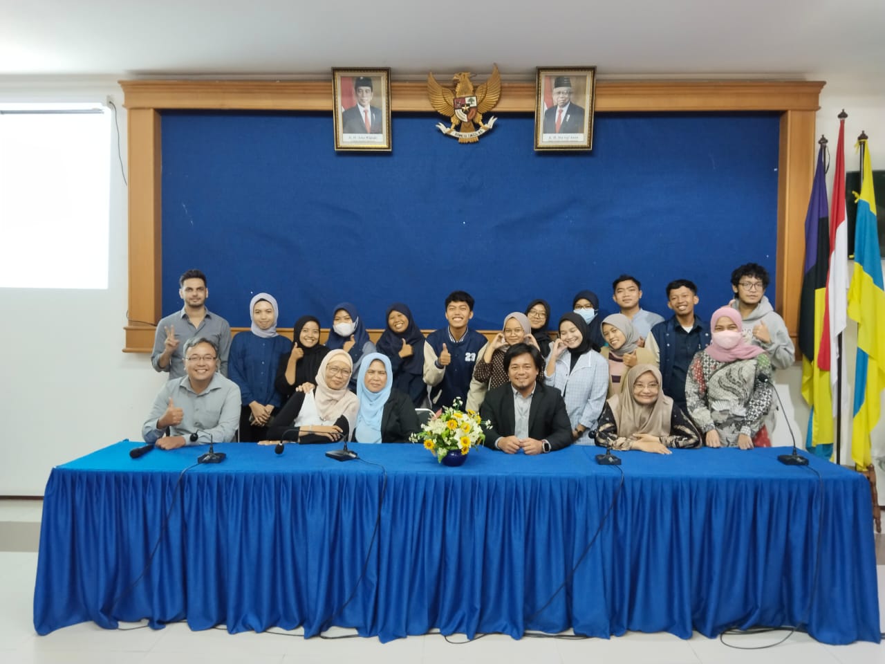 LECTURE SERIES PROF. DR. Suraini ABD- AZIZ DAN DR. MOHD AZWAN JENOL ...