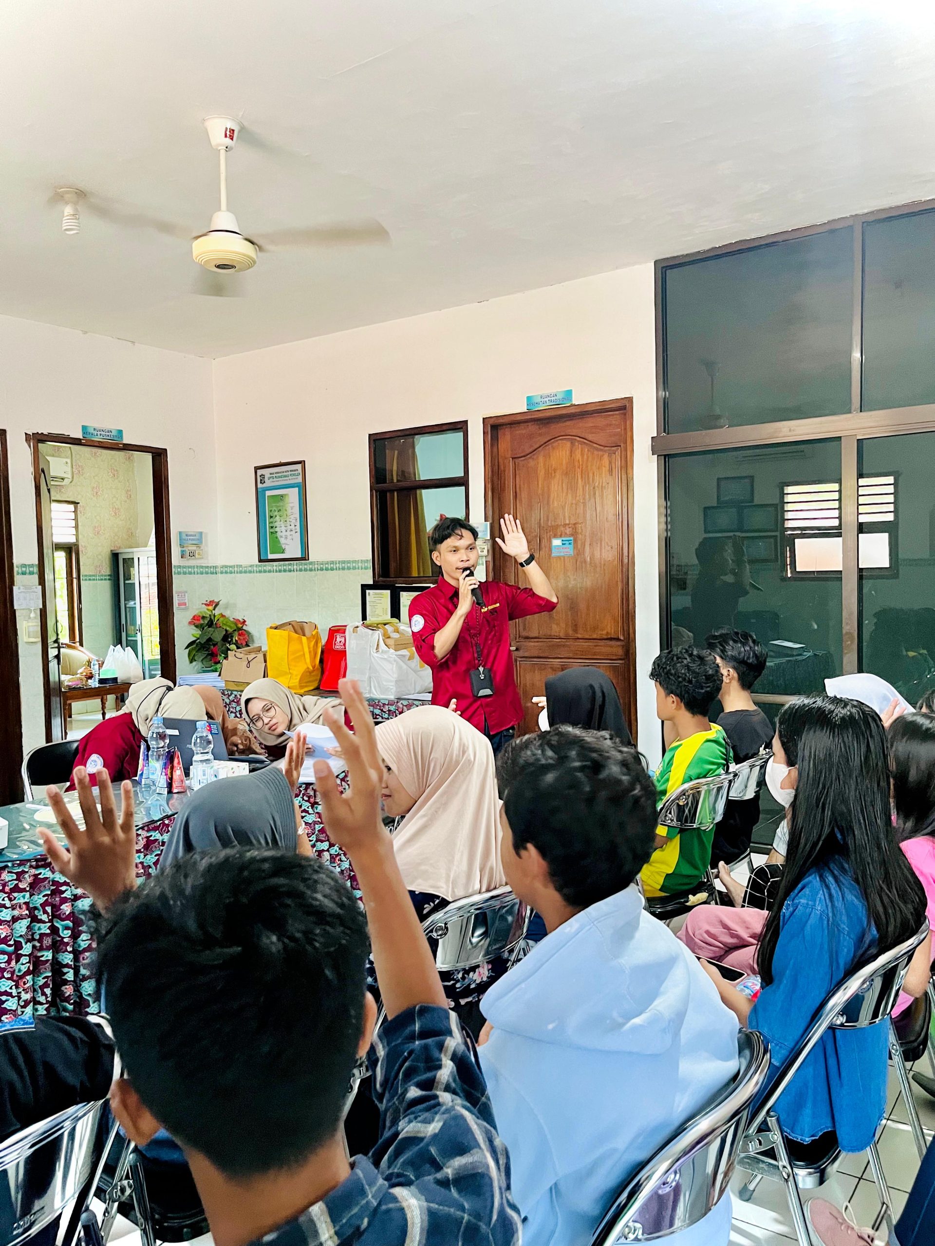 JADI GENIT ITU ASIK! - Universitas Airlangga Official Website
