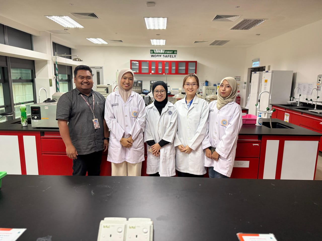 COMMUNITY RESEARCH MENGEMBANGKAN PRODUK BERNILAI TAMBAH DARI BY-CATCH ...